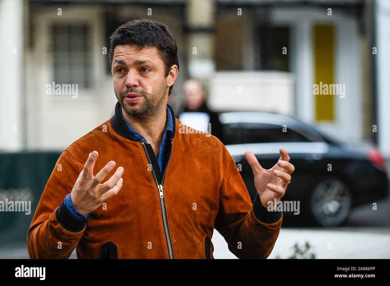 London, UK. 7 November 2019. Conrad Shawcross RA speaks at the ...