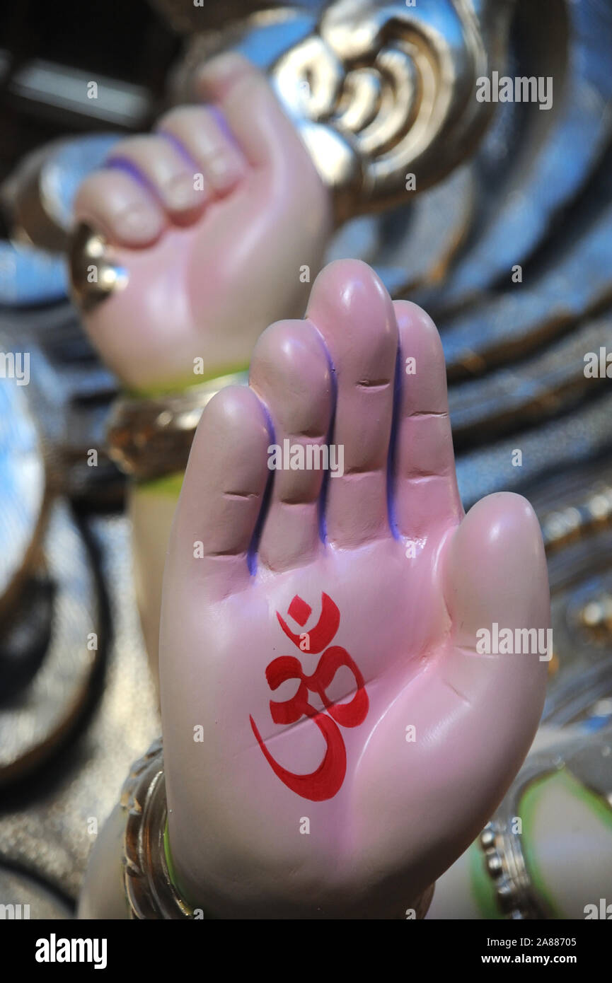 Maharashtra, Mumbai, India, Southeast Asia - Workshop for making Huge ...