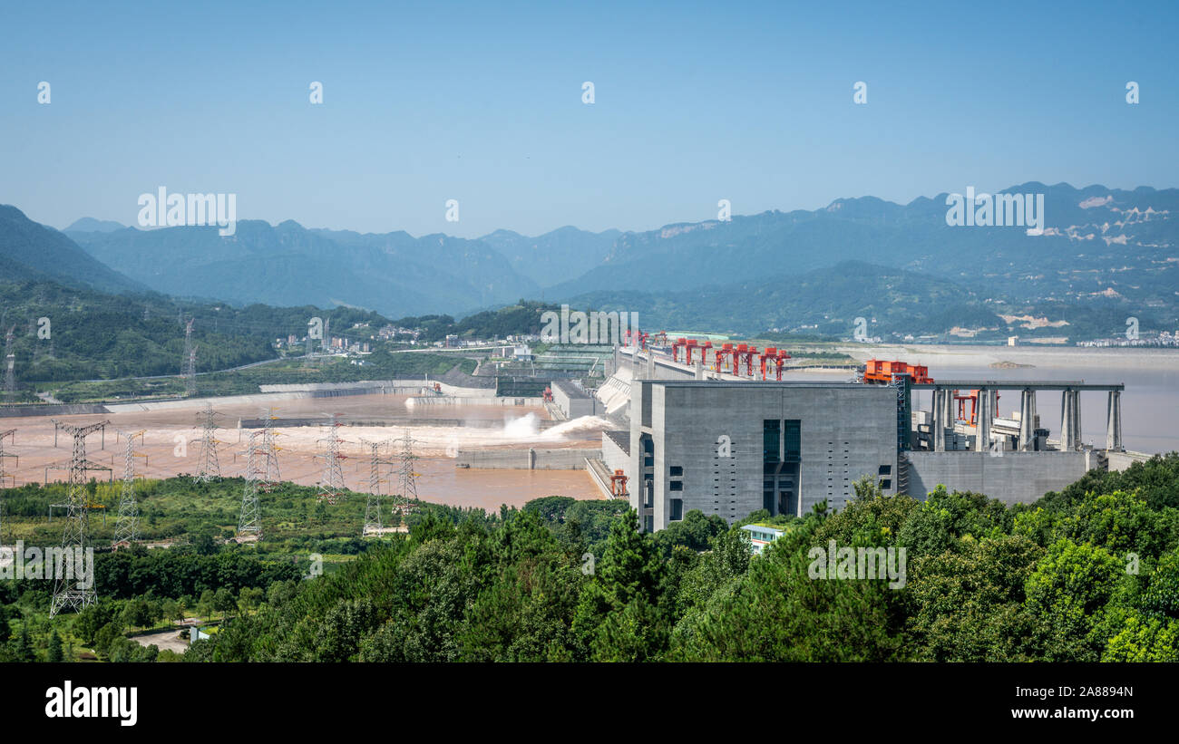 Three gorges dam construction hi-res stock photography and images - Alamy