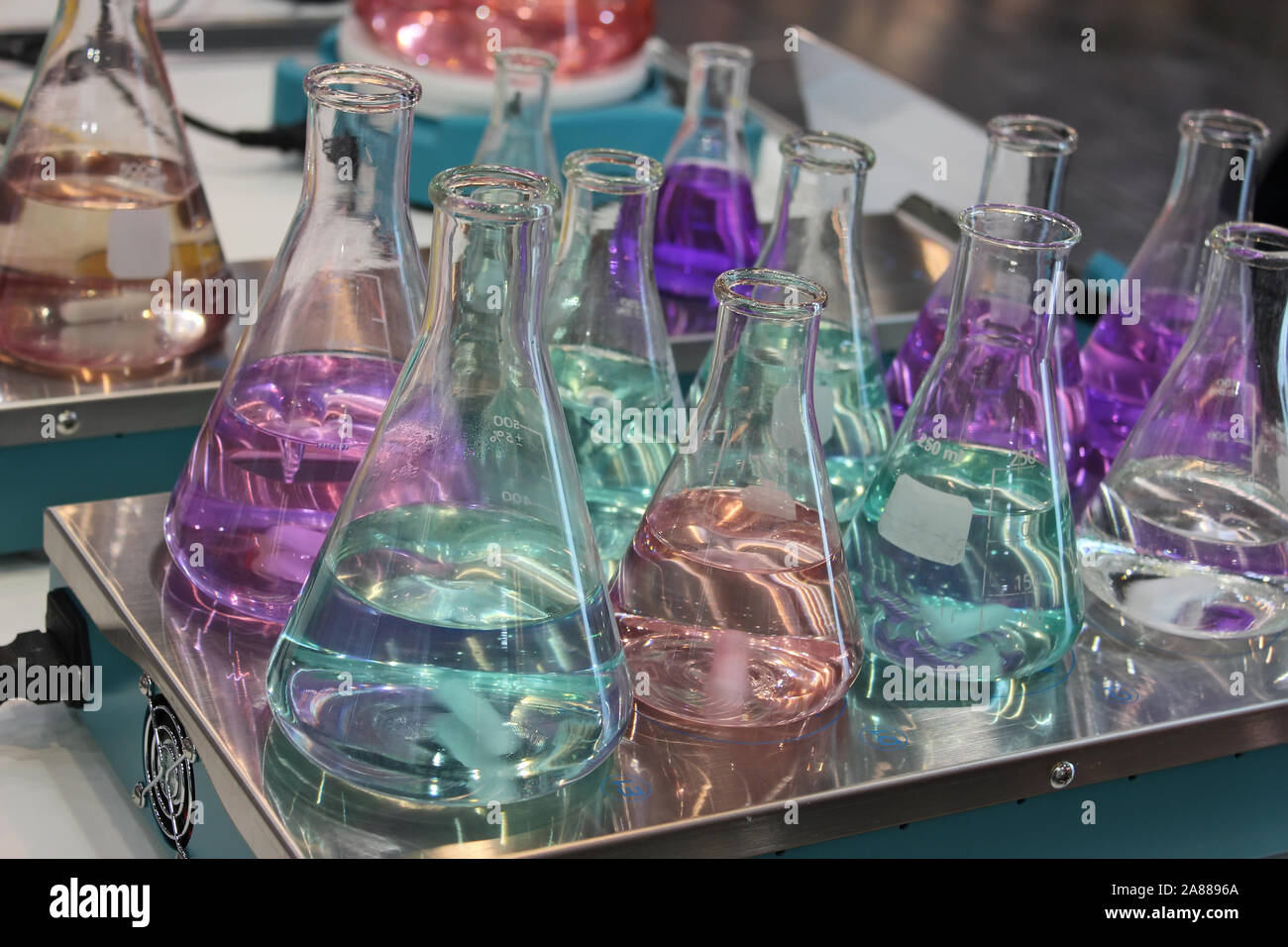 Laboratory shaker hi-res stock photography and images - Alamy