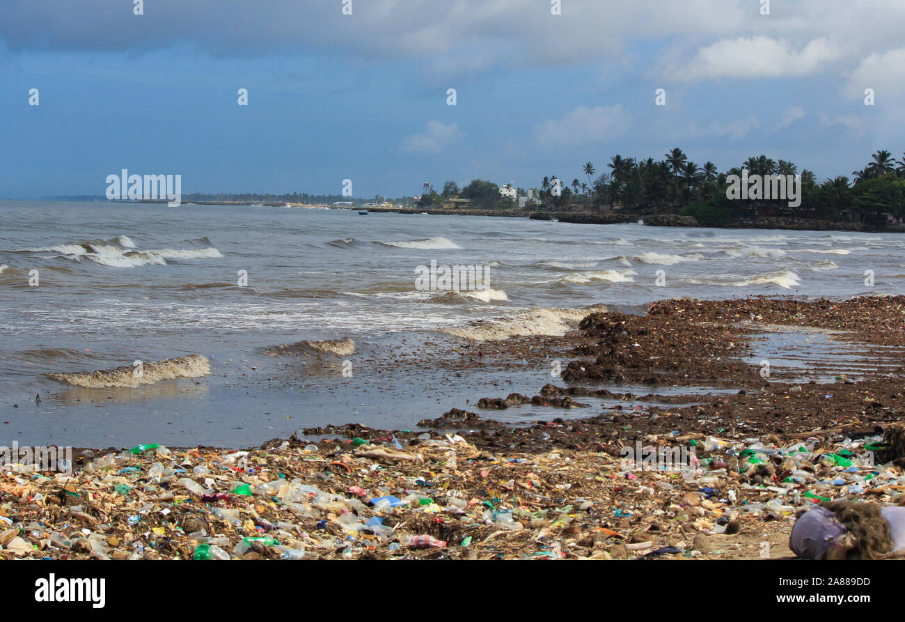 Sri lankan garbage hi-res stock photography and images - Alamy