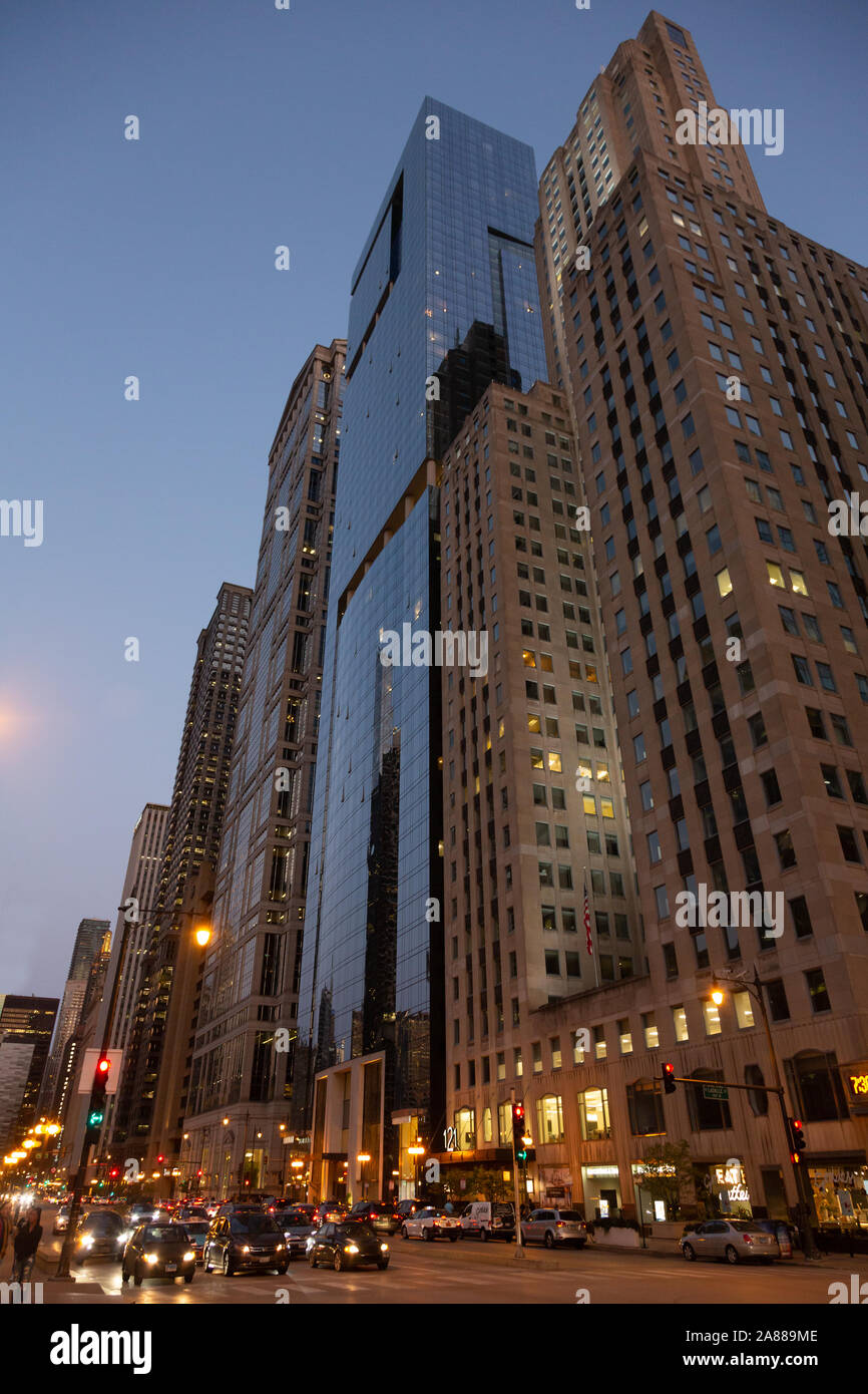 121 west wacker drive hi-res stock photography and images - Alamy