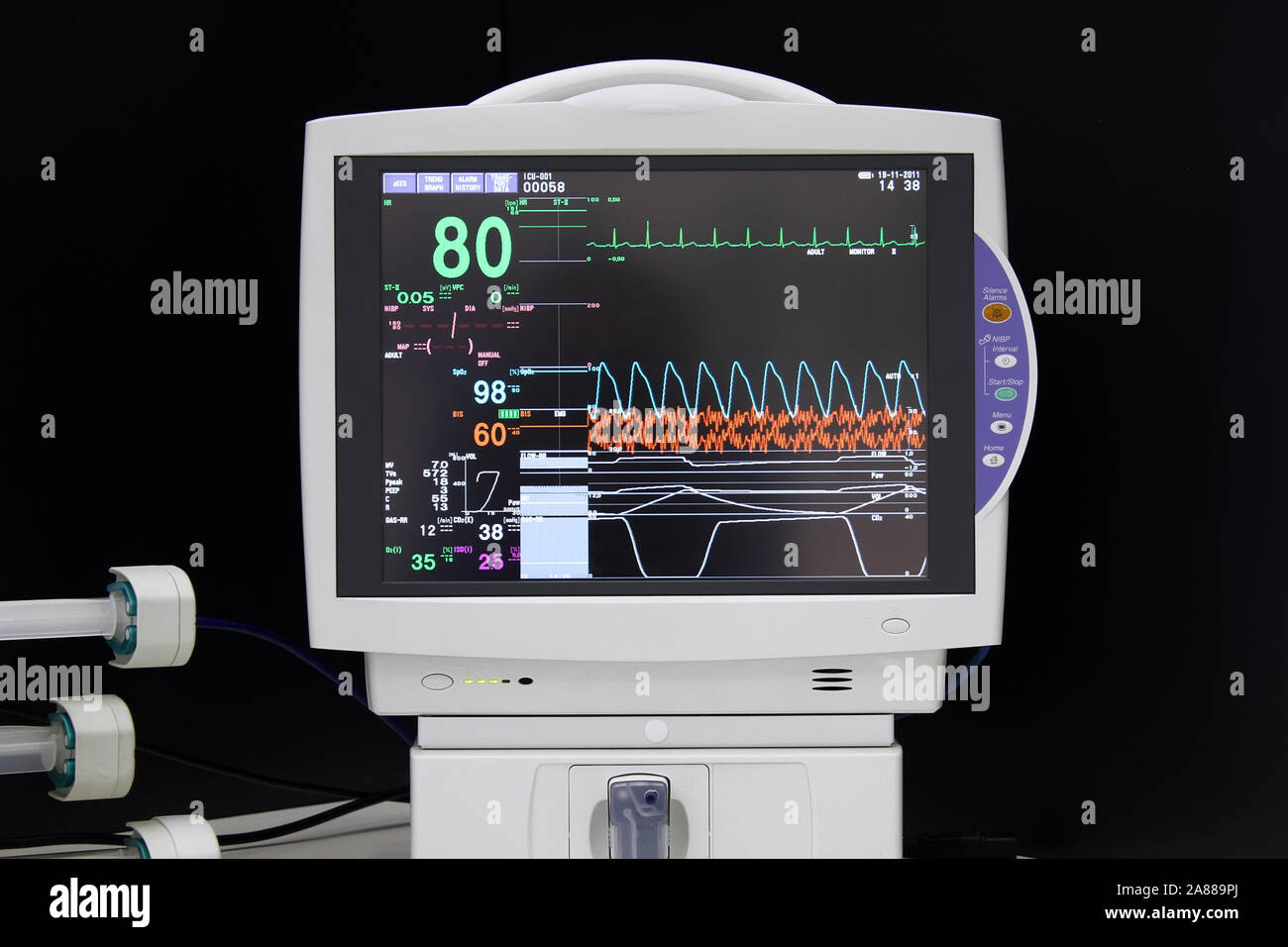 Ekg heart hi-res stock photography and images - Alamy