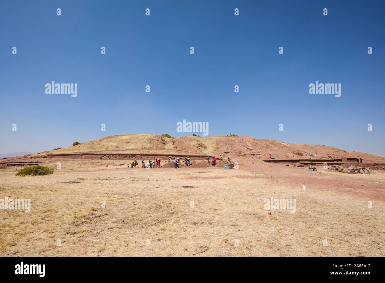 Akapana pyramid hi-res stock photography and images - Alamy
