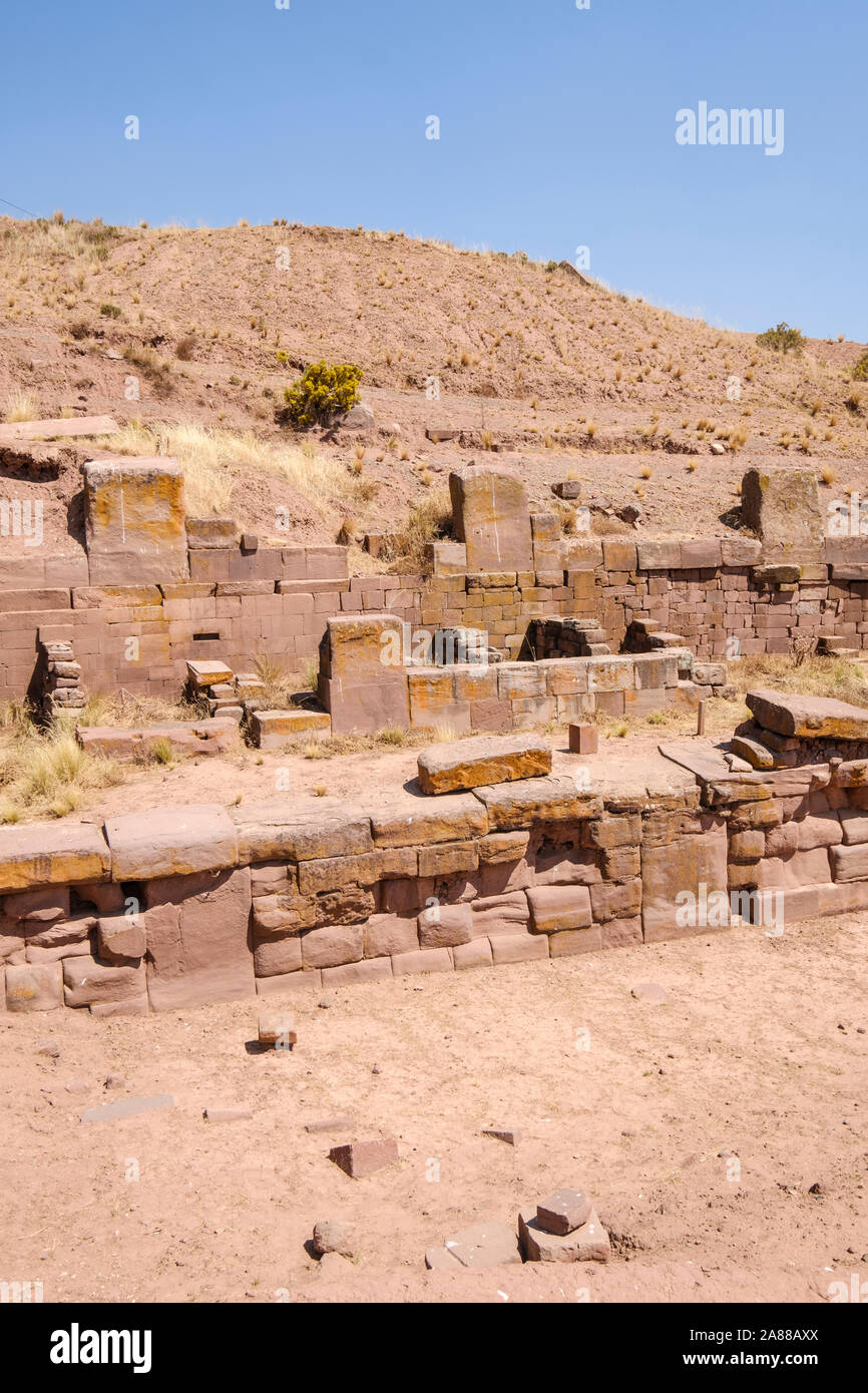 Akapana pyramid at Tiwanaku Archeological Complex, Bolivia Stock Photo ...