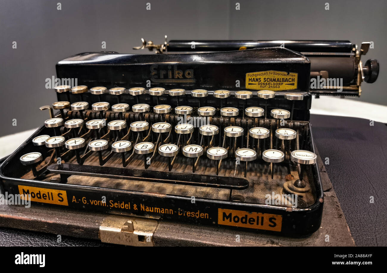 Old vintage Erica model s typewriter Stock Photo - Alamy