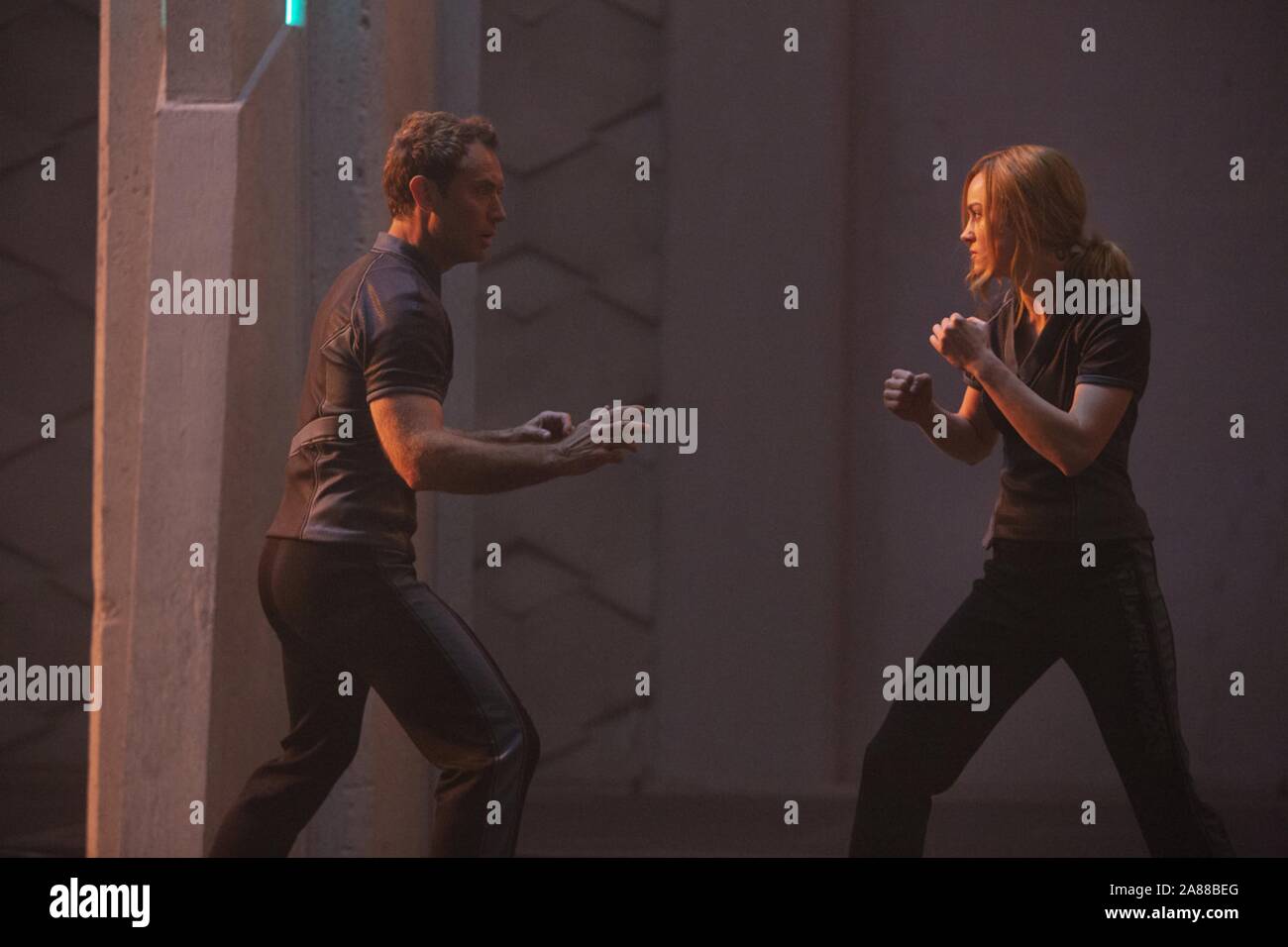 CAPTAIN MARVEL (2019) JUDE LAW BRIE LARSON ANNA BODEN (DIR) RYAN FLECK ...