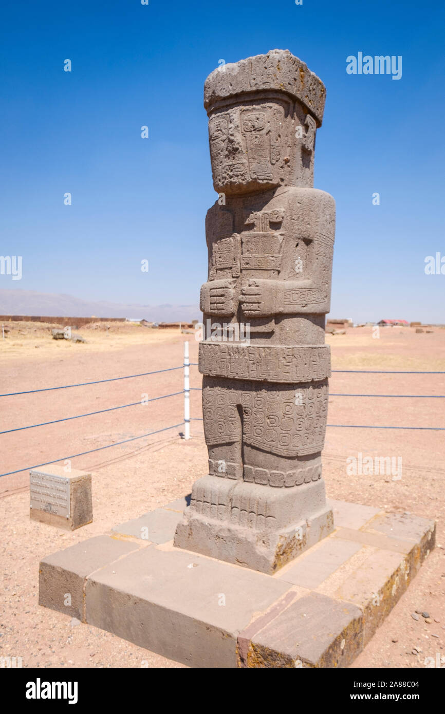 Magnificent Ponce Monolith at Kalasasaya Temple in the Tiwanaku ...