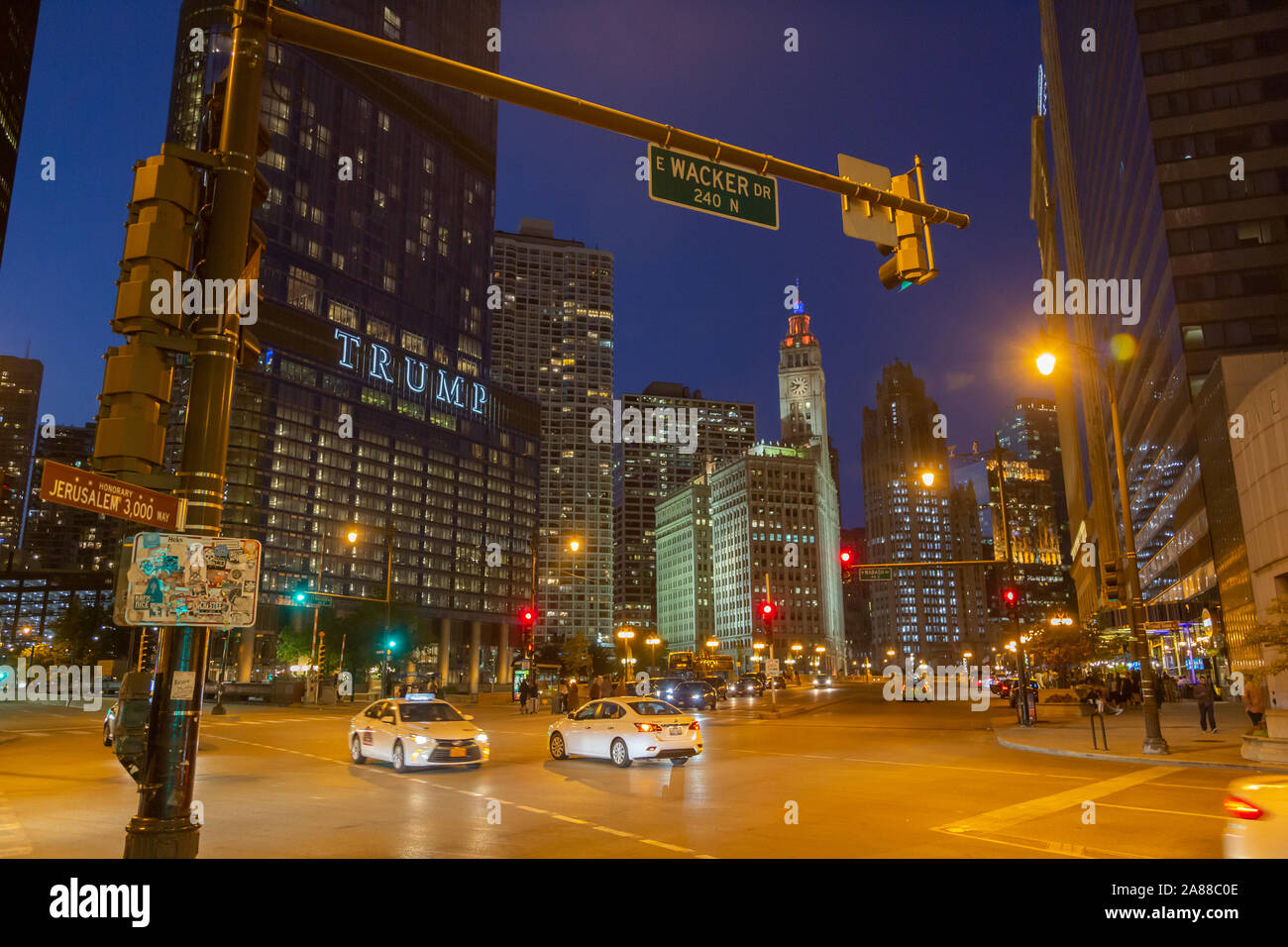 Chicago east wacker drive hi-res stock photography and images - Alamy