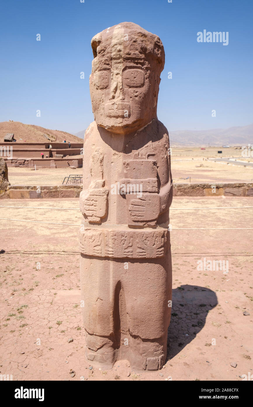 Fraile monolith tiahuanaco ruins hi-res stock photography and images ...