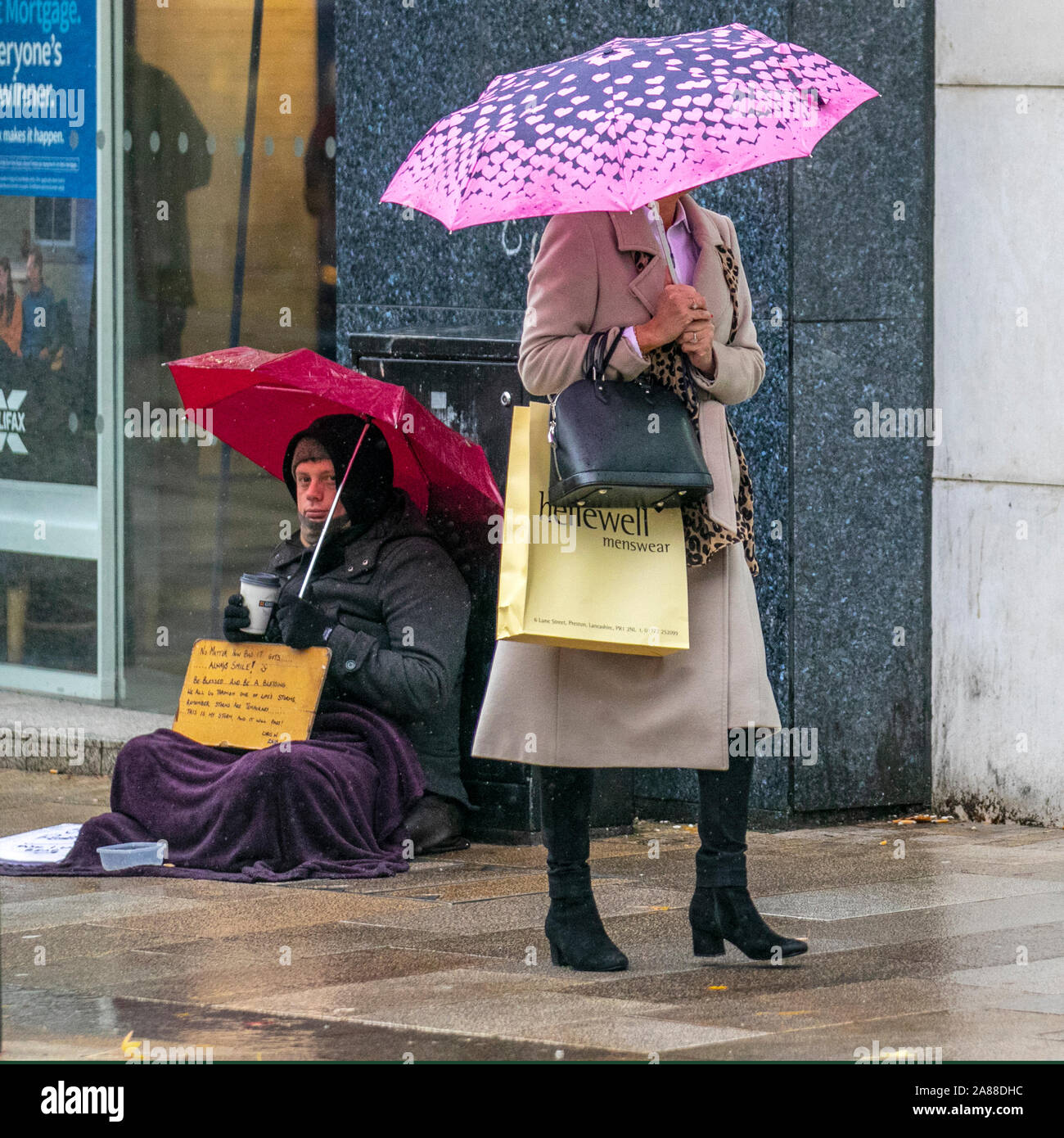 Rough sleeper uk sign hi-res stock photography and images - Alamy