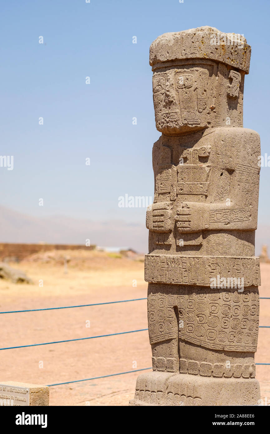 Magnificent Ponce Monolith at Kalasasaya Temple in the Tiwanaku ...