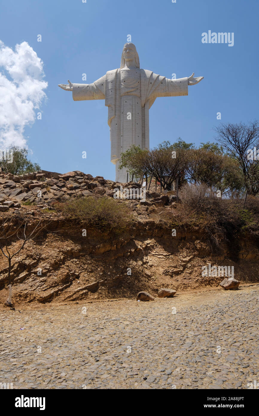 Cristo de la concordia and bolivia hi-res stock photography and images ...