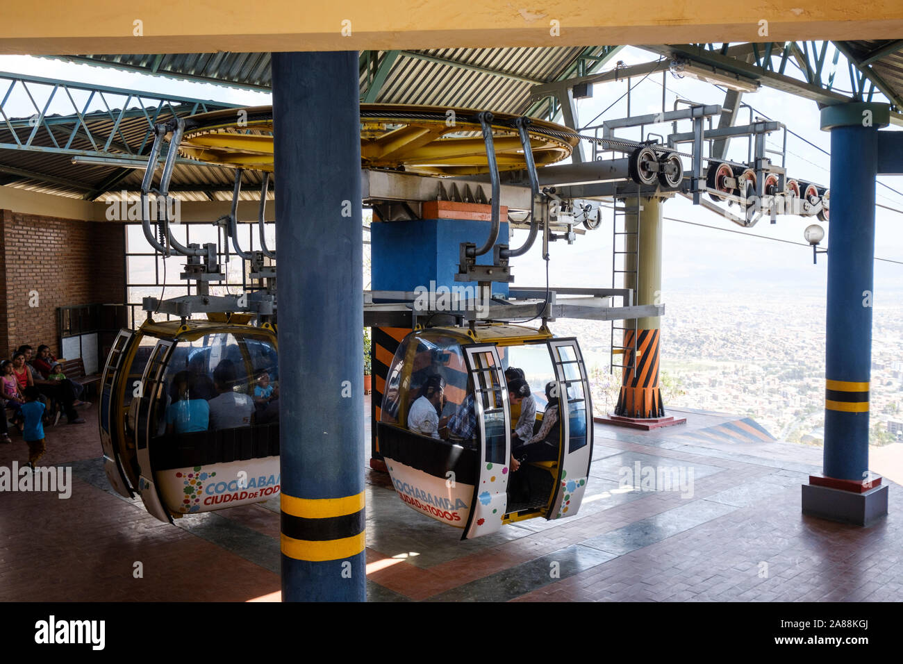 Popular cable car to Cerro de San Pedro in Cochabamba, Bolivia Stock ...