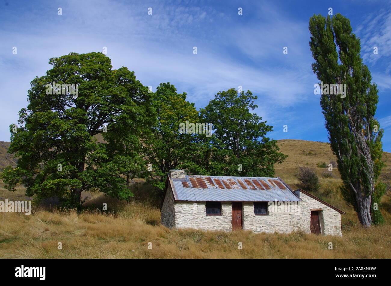 Macetown. Te Araroa Trail. Motatapu Alpine Track. South Island. New ...