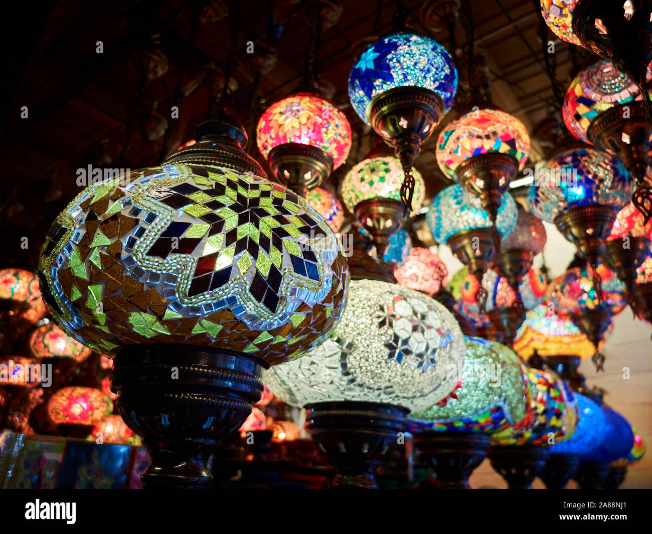 Traditional arabic style multi-colored hanging lanterns Stock Photo - Alamy