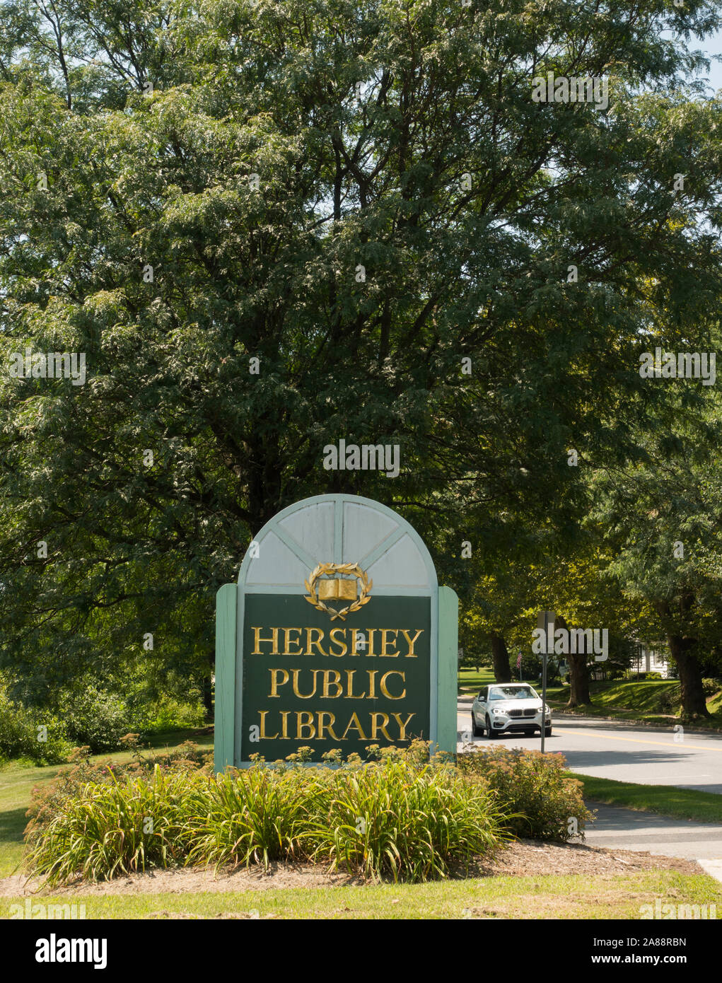 Hershey public library sign Hershey PA Stock Photo - Alamy