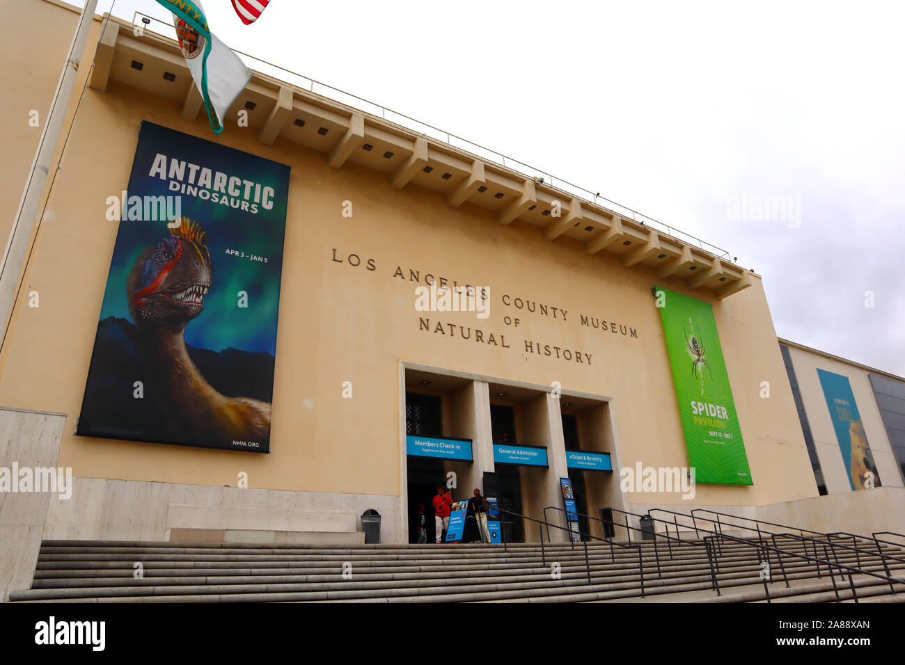 Los Angeles County Museum of Natural History - Los Angeles, California ...