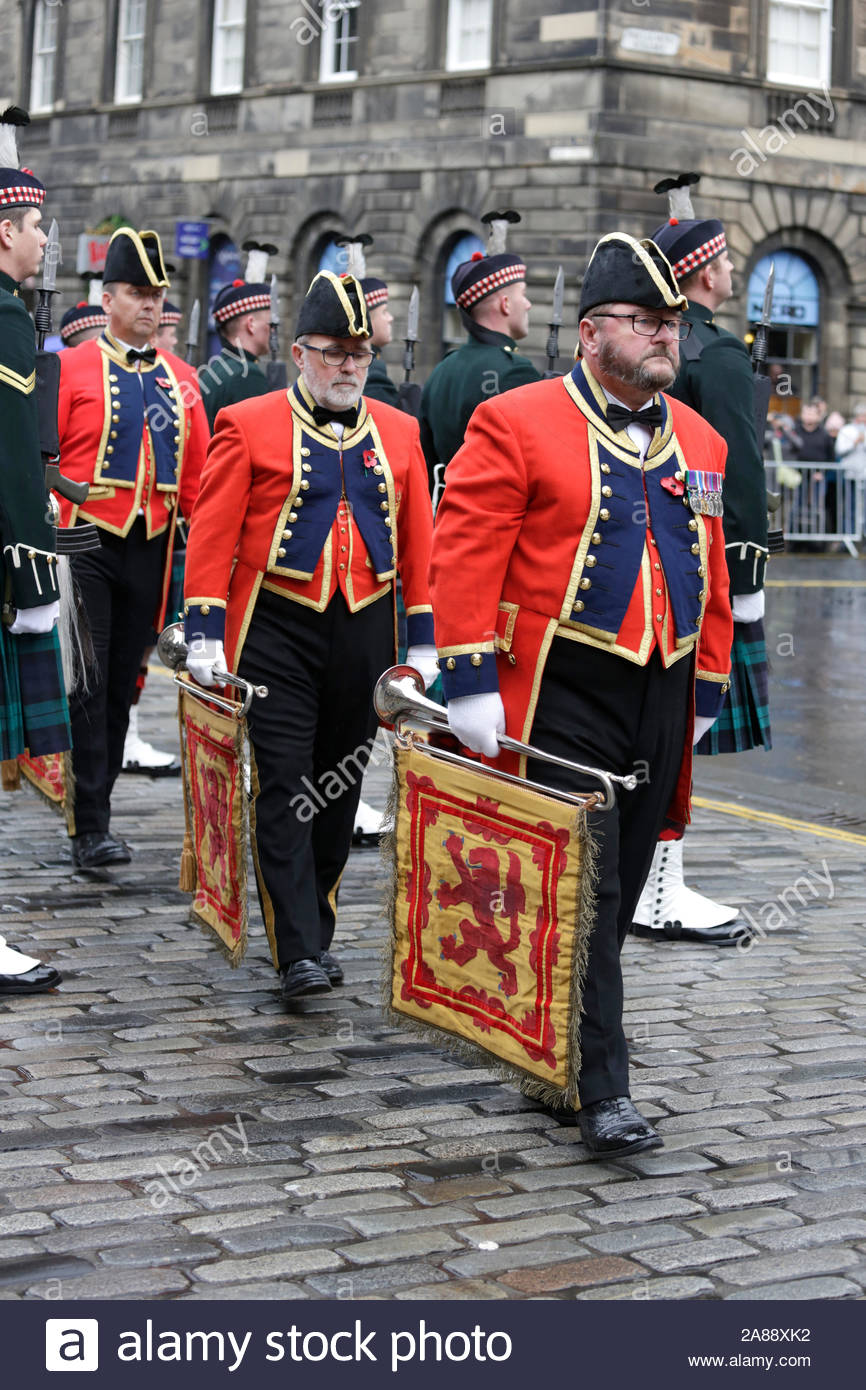 Scottish guard regiment edinburgh scotland hi-res stock photography and ...