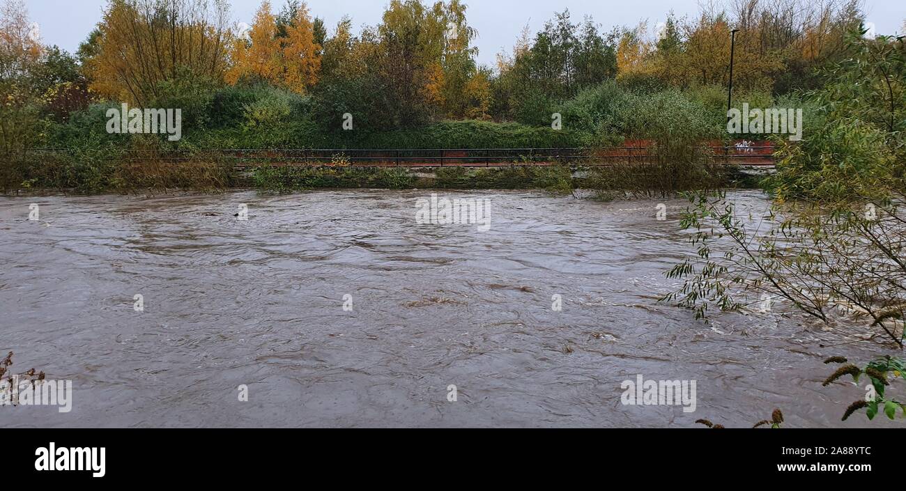 Sheffield, UK - 7th November 2019: Sheffield floods and the river Don ...