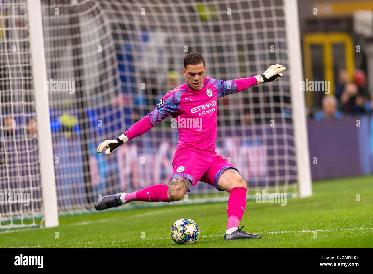 Ederson santana de moraes hi-res stock photography and images - Alamy
