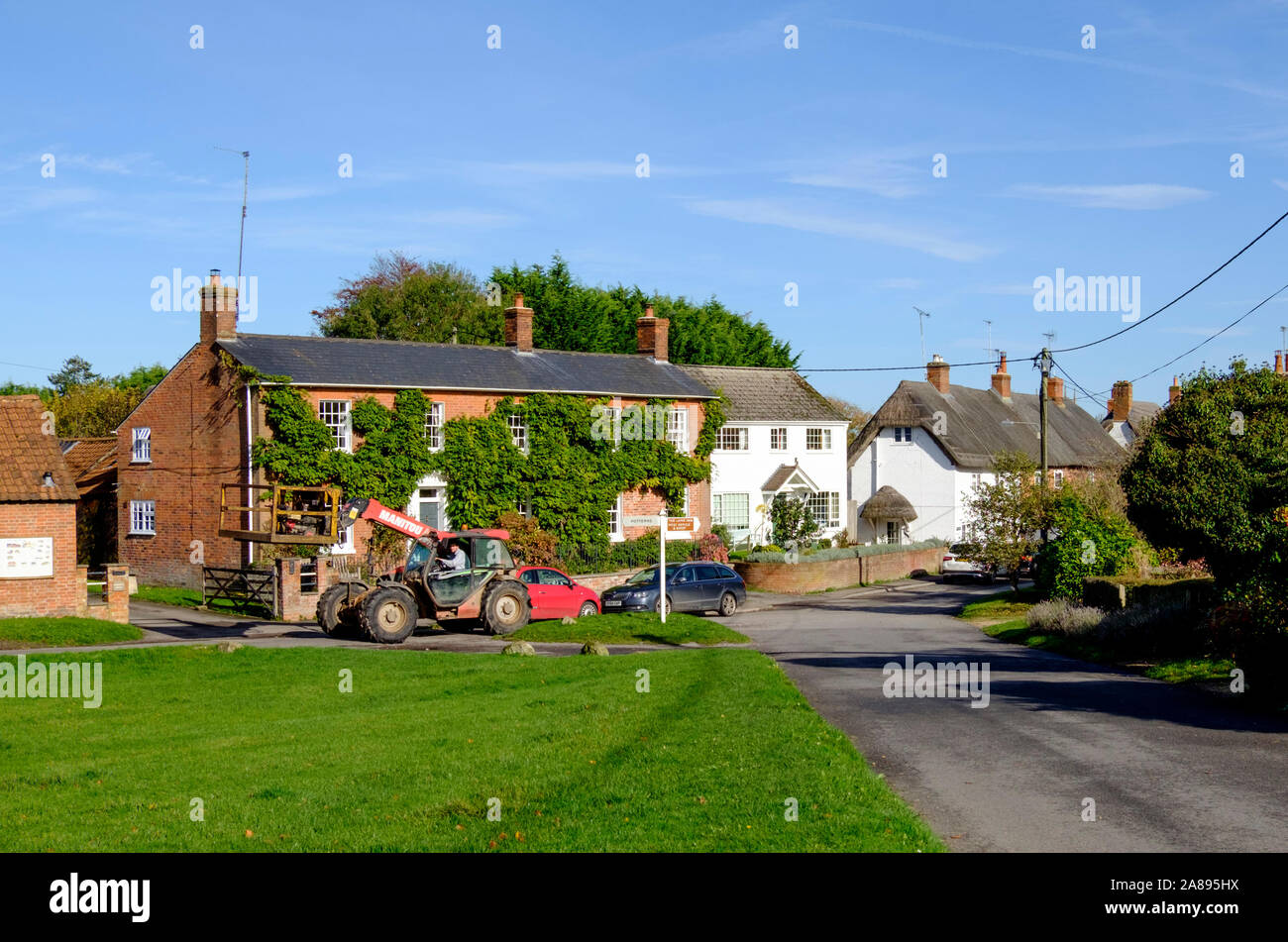 Urchfont wiltshire hi-res stock photography and images - Alamy