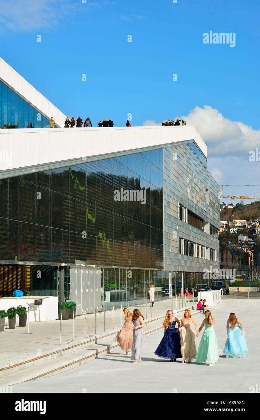 The Opera House, Norwegian National Opera and Ballet, by Snohetta ...