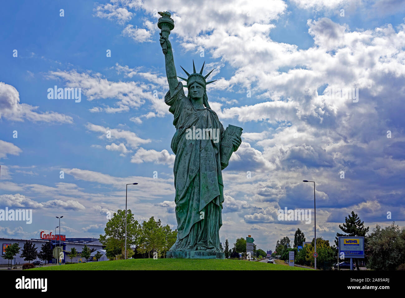Freiheitsstatue, Statue De La Liberté de Colmar Stock Photo - Alamy
