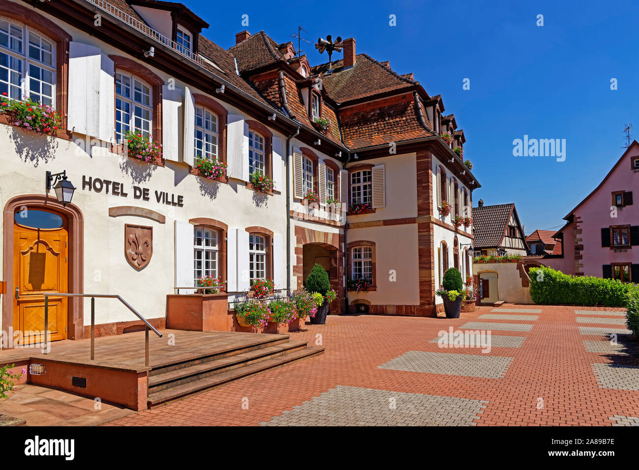 Schloss Marlenheim, Rathaus, Hôtel de Ville Stock Photo - Alamy