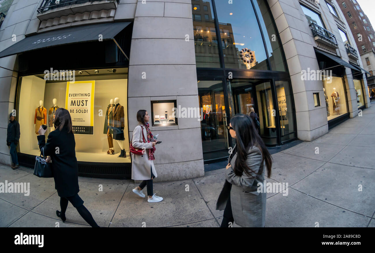 Barneys new york store hi-res stock photography and images - Alamy