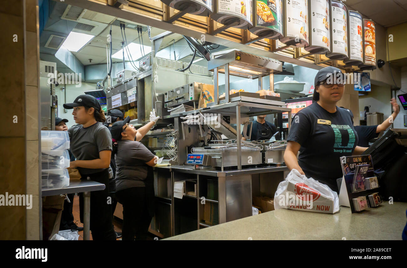 Taco bell express hi-res stock photography and images - Alamy