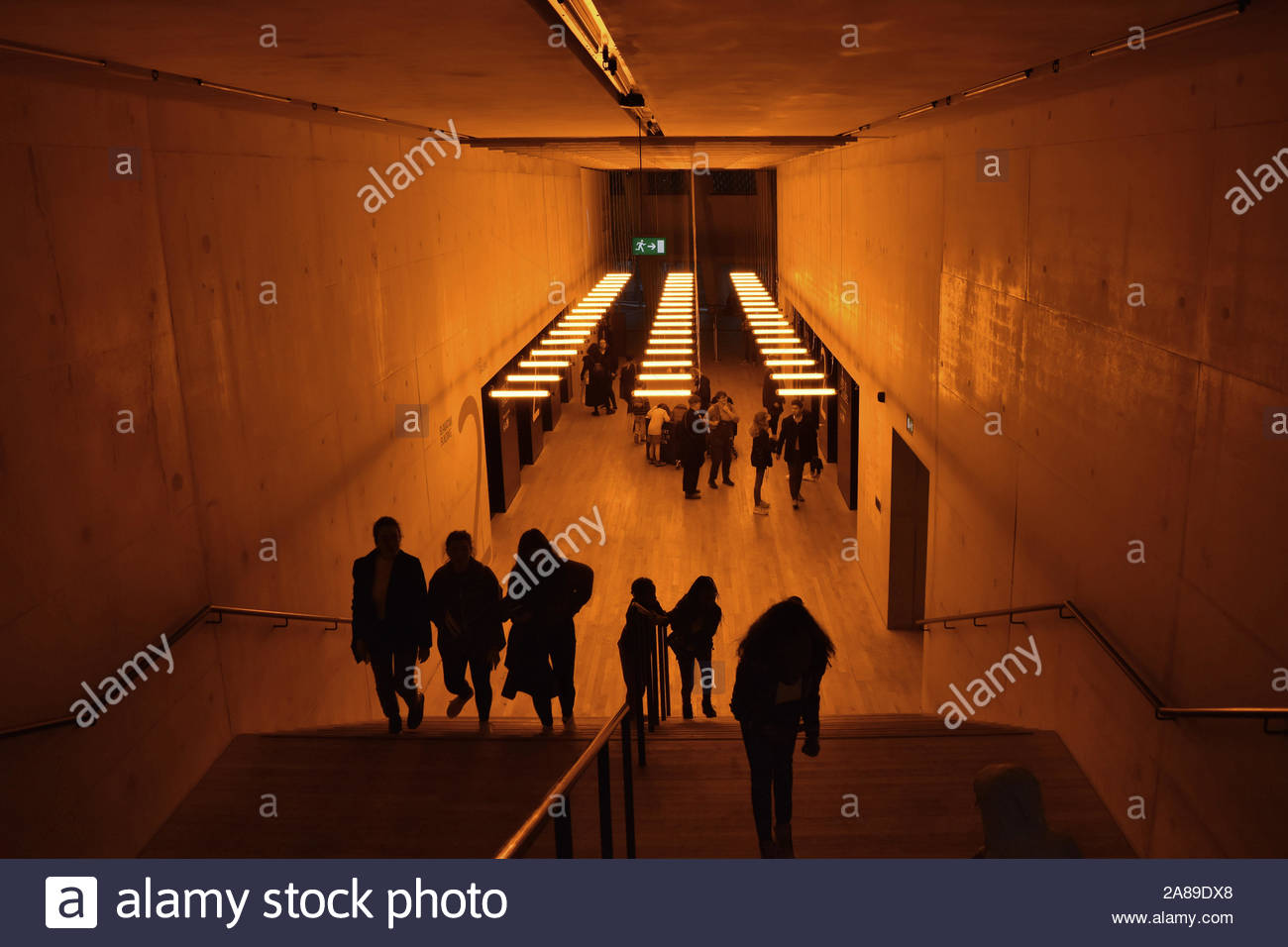 The Tate Modern London Inside Stock Photos & The Tate Modern London ...