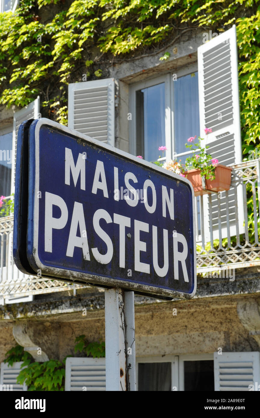 Louis pasteurs house hi-res stock photography and images - Alamy