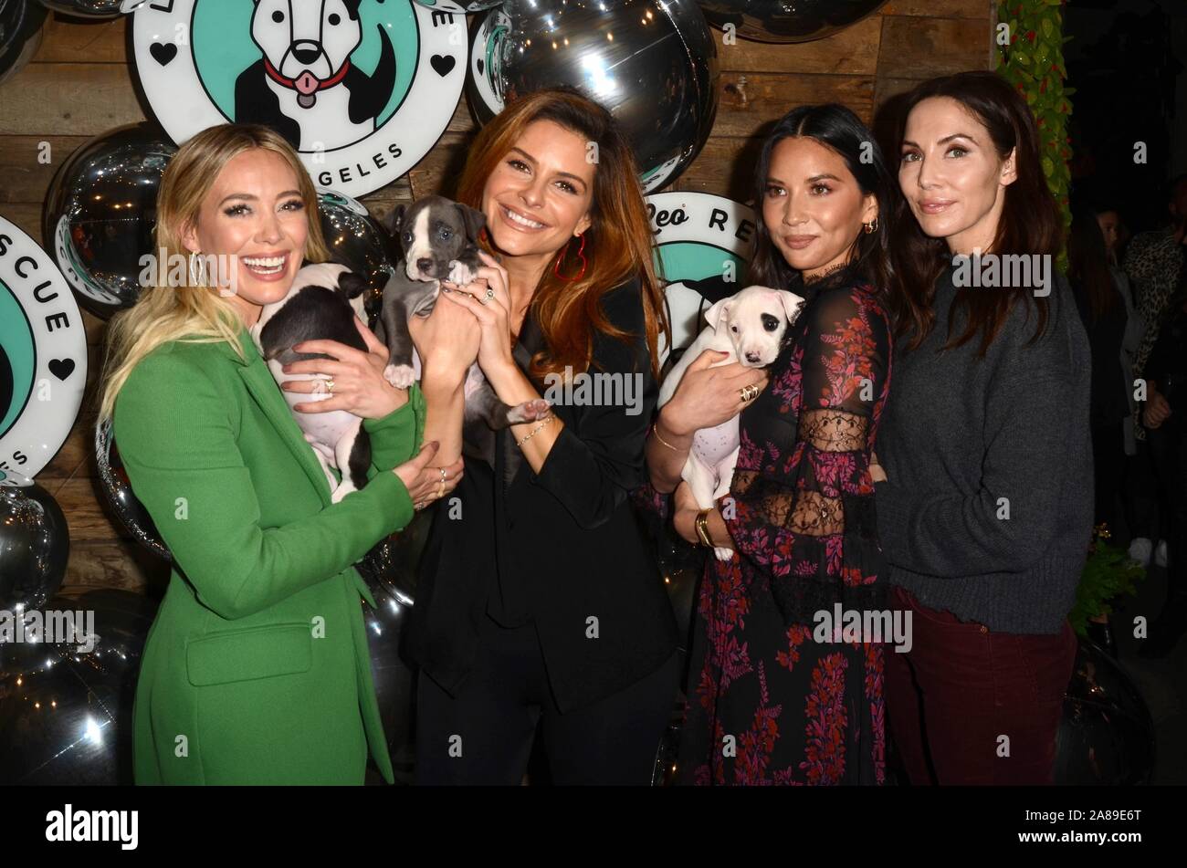 Los Angeles, CA. 6th Nov, 2019. Hilary Duff, Maria Menounos, Olivia ...