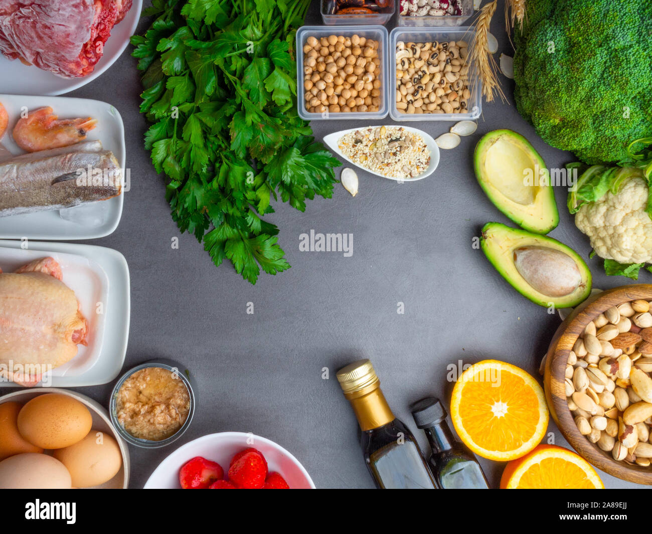 Composition with food contains coenzyme Q10, antioxidant, produce ...