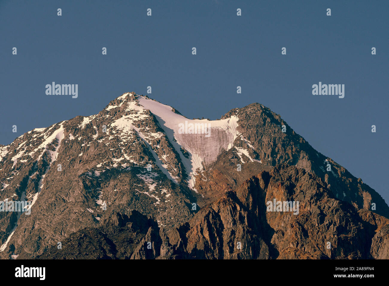 Snow cliffs under blue hi-res stock photography and images - Alamy