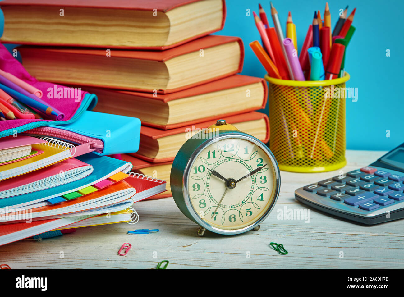 Study working paper hi-res stock photography and images - Alamy