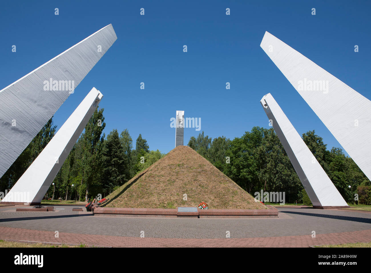 Lida, Belarus: Immortal Mound with the Tomb of the Unknown Soldier ...