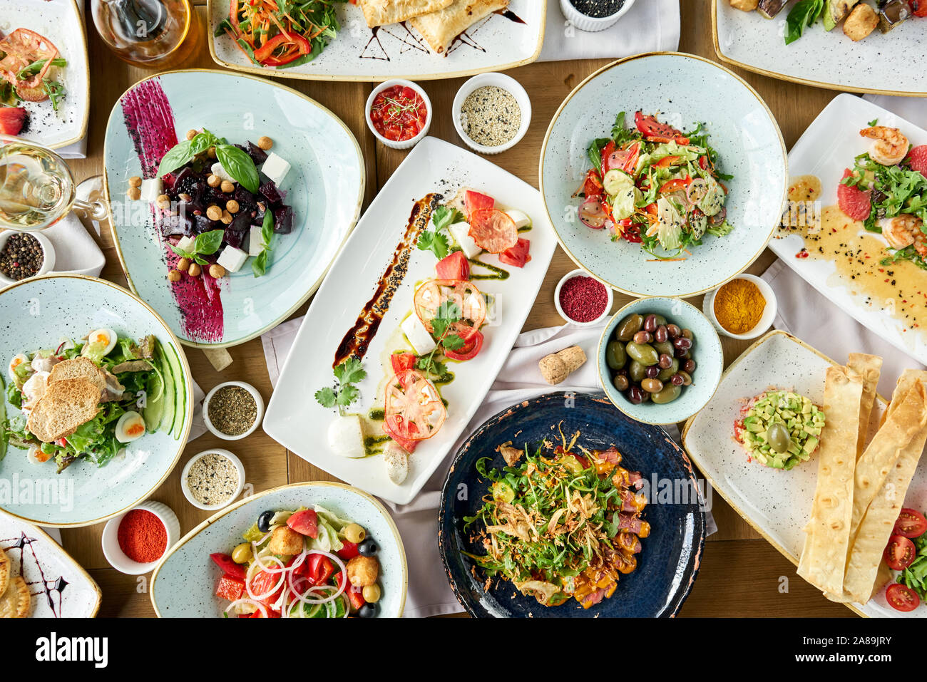 Resturant table lunch hi-res stock photography and images - Alamy