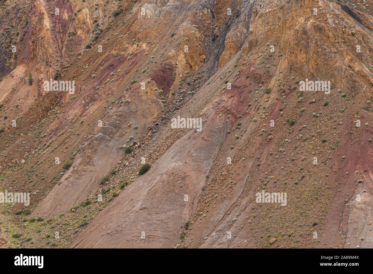 Red colored rocks hi-res stock photography and images - Alamy