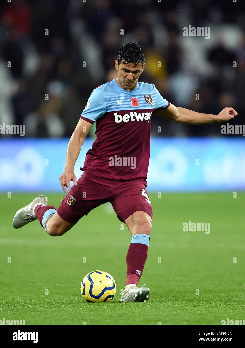 West Ham United's Fabian Balbuena Stock Photo - Alamy
