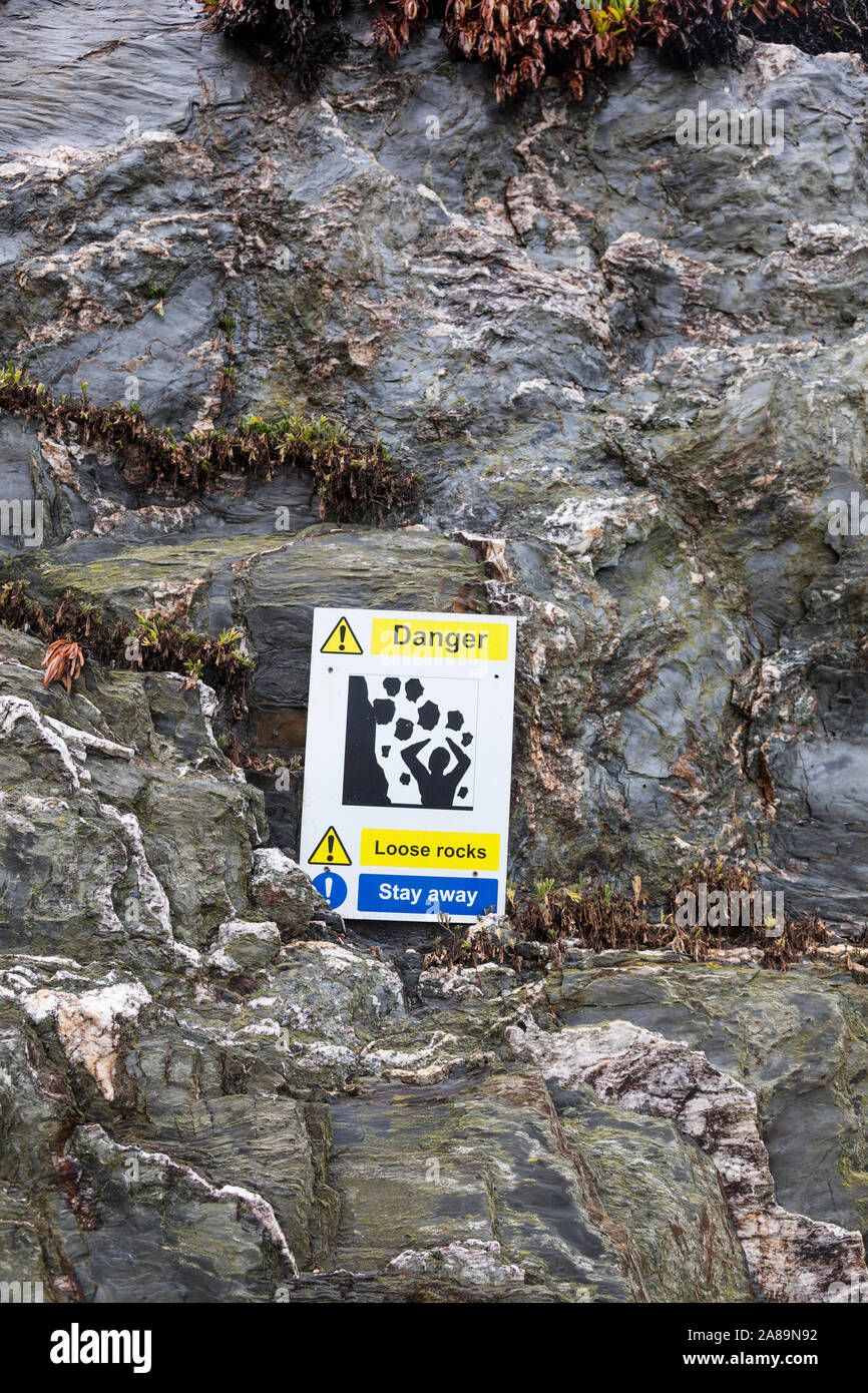 Warning sign loose rocks hi-res stock photography and images - Alamy