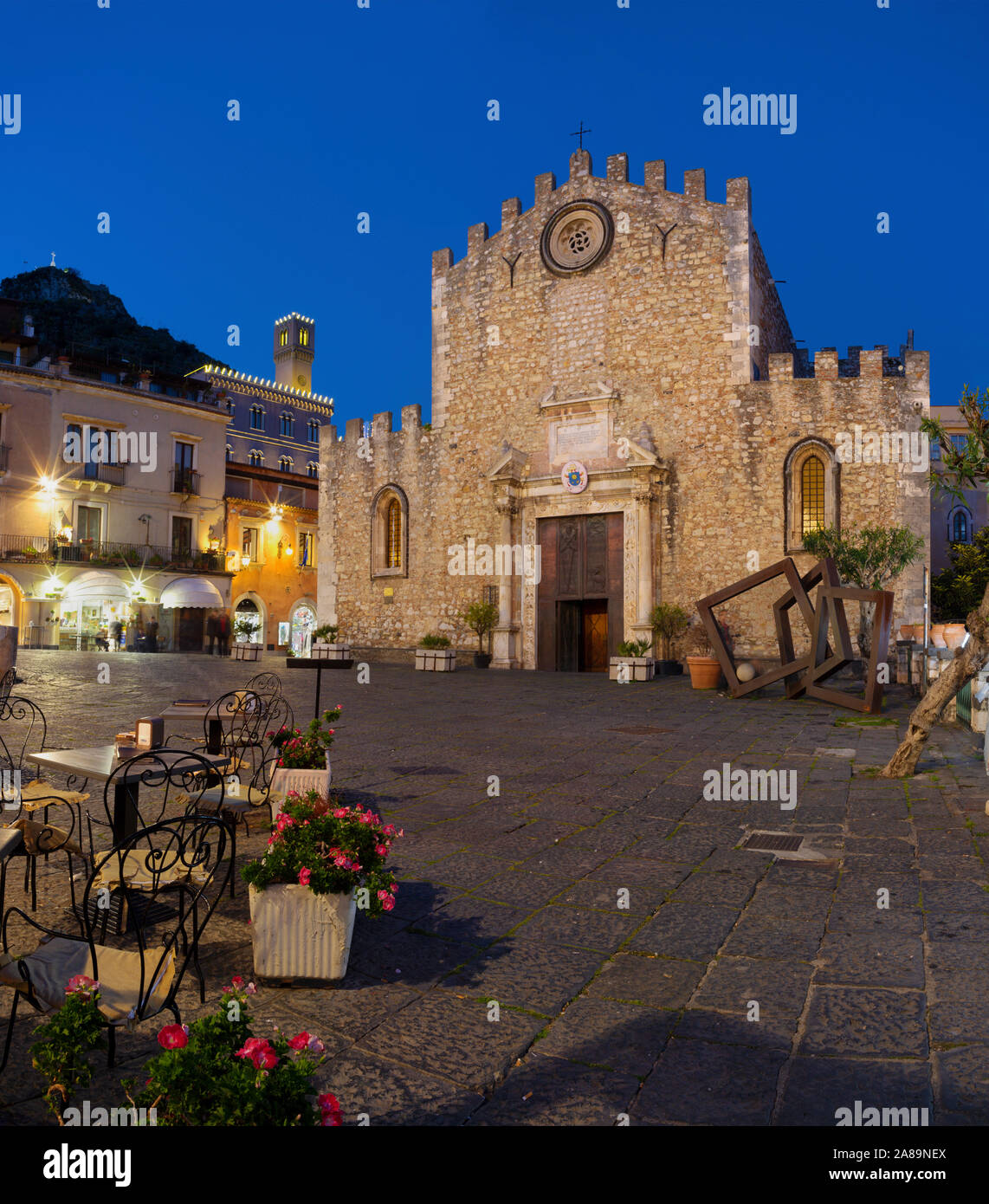 Taormina architecture hi-res stock photography and images - Alamy