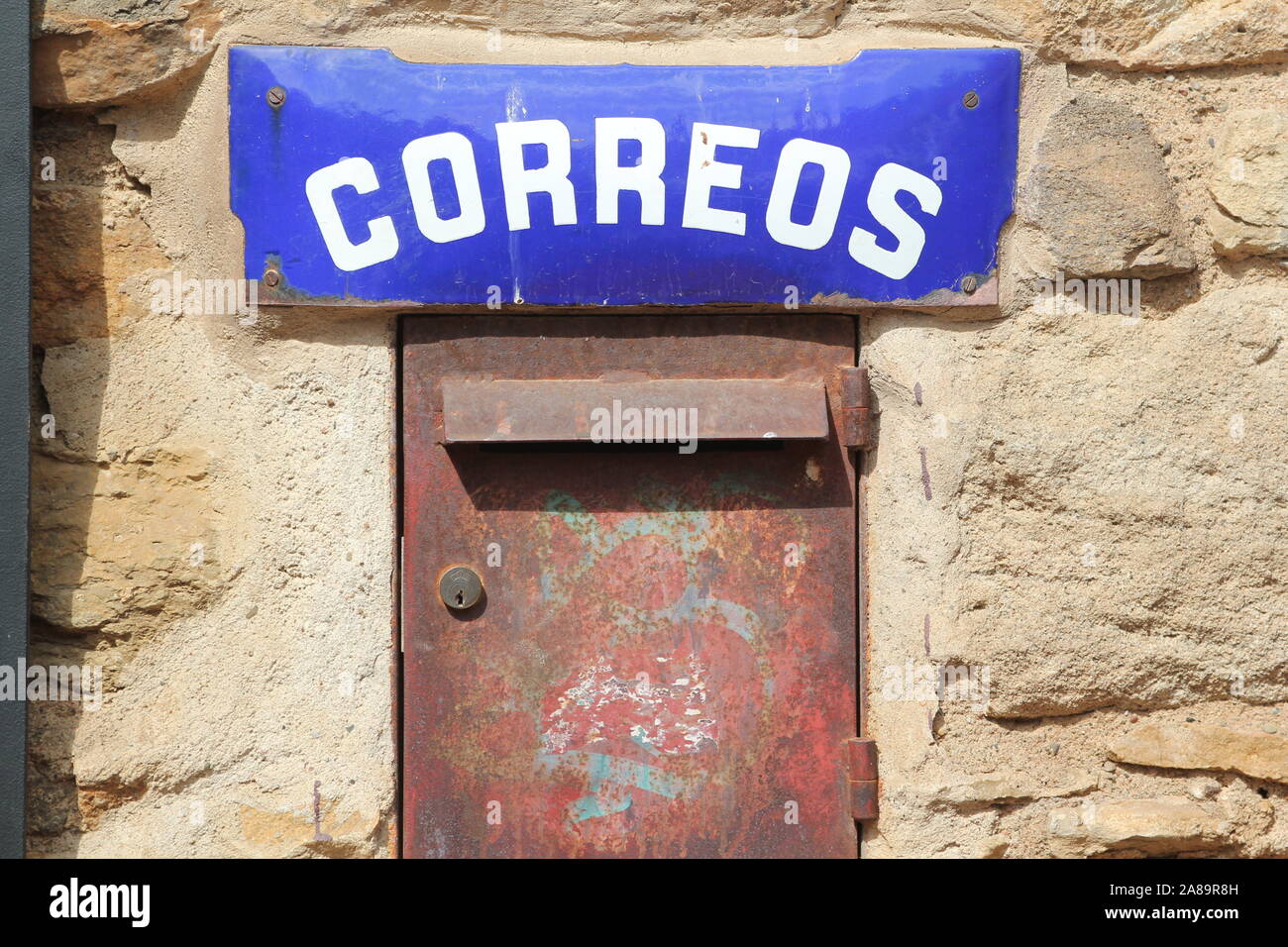 Post box, PERATALLADA SPAIN Stock Photo - Alamy