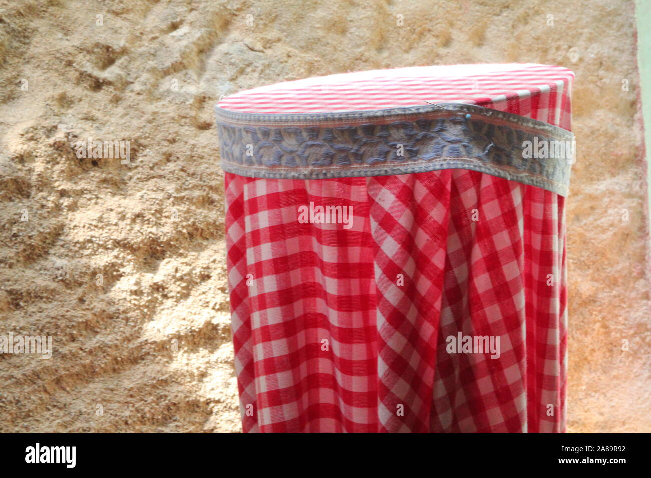 Red poppy restaurant hi-res stock photography and images - Alamy