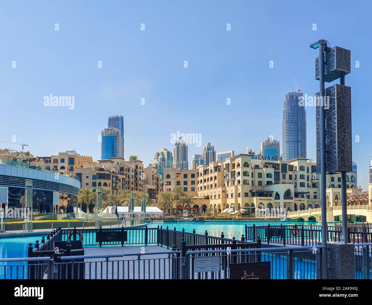Downtown Dubai landmarks and attractions - View of Burj Khalifa and ...