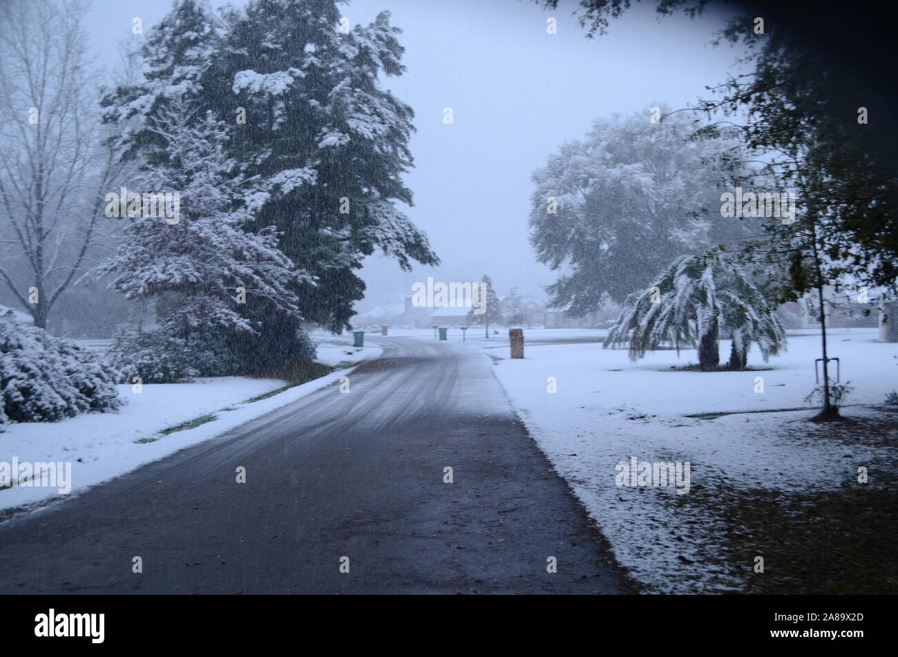 Rare snow hi-res stock photography and images - Alamy