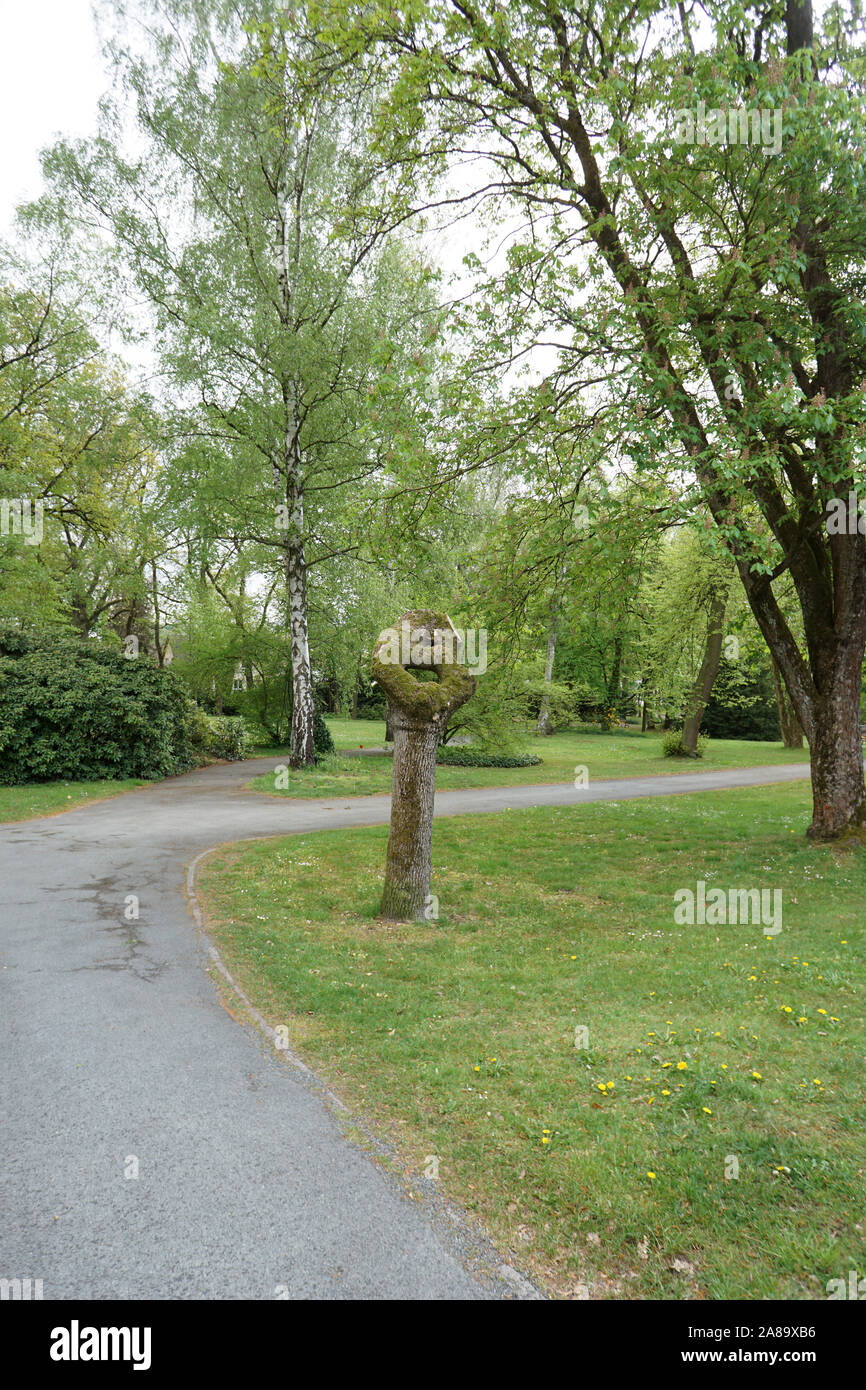 Well laid out path through a park invites you to go for a walk Stock ...