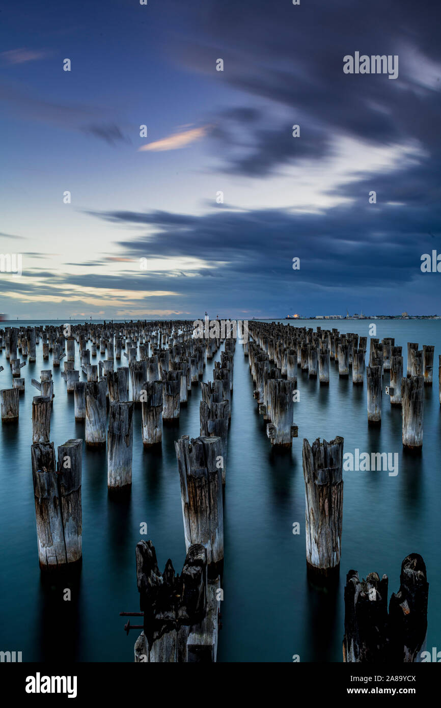 Storm clouds build over Princess Pier with an arriving thunderstorm ...