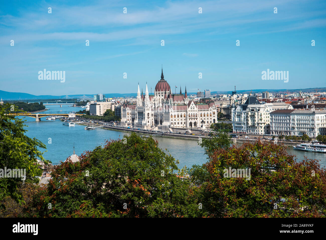 Crown elizabeth bridge danube budapest hi-res stock photography and ...